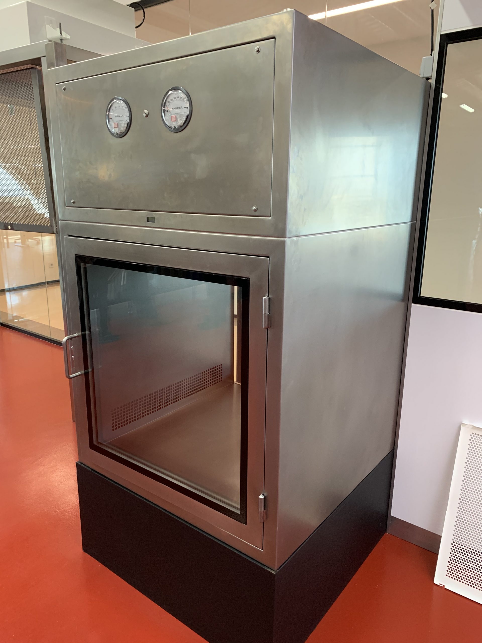 Pass Through Hatches – Air-Box